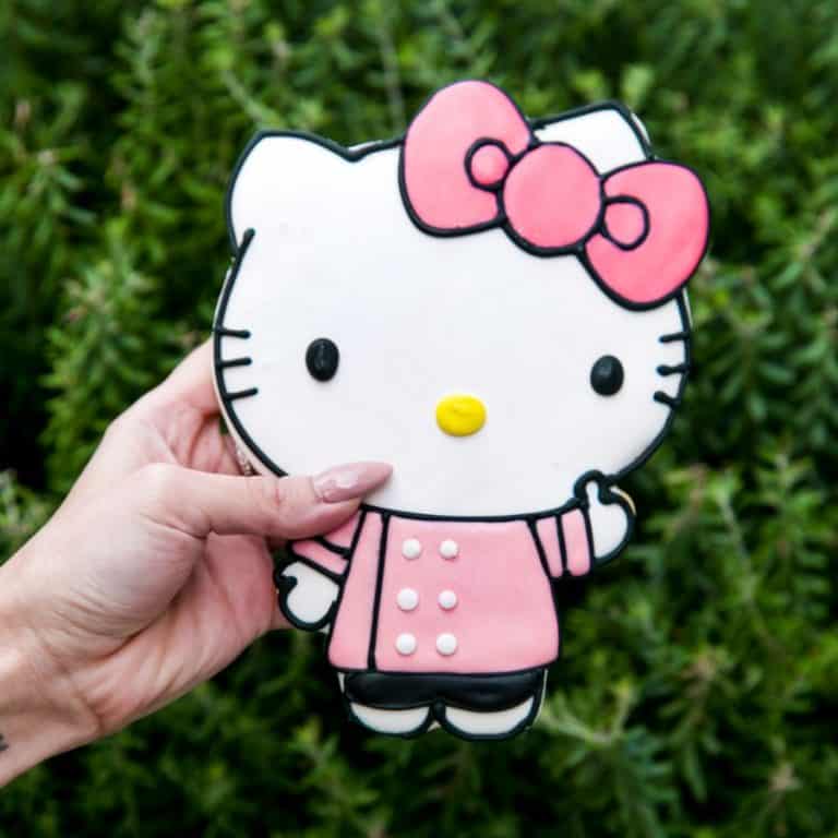 Hello Kitty Cafe Truck Stops at Park Meadows - Mile High on the Cheap