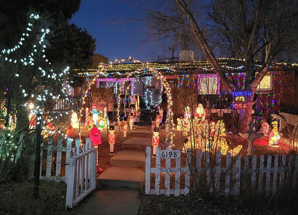 Most Spectacular Christmas Light Displays in the Denver Area - Mile ...