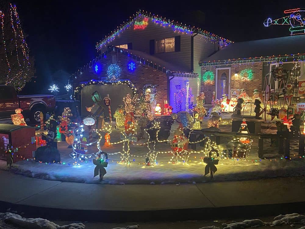 Most Spectacular Christmas Light Displays in the Denver Area - Mile ...