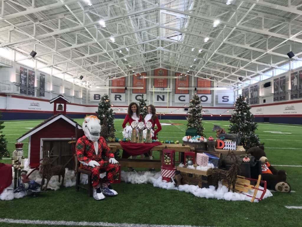 Broncos Host Holiday Photo Event, Includes All 3 Super Bowl Trophies ...